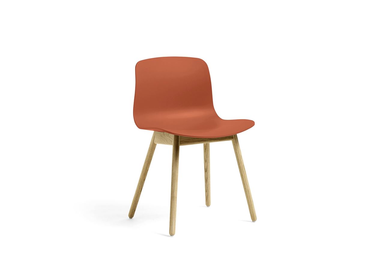 HAY AAC 12 About A Chair SH: 46 - Lacquered Solid Oak/White