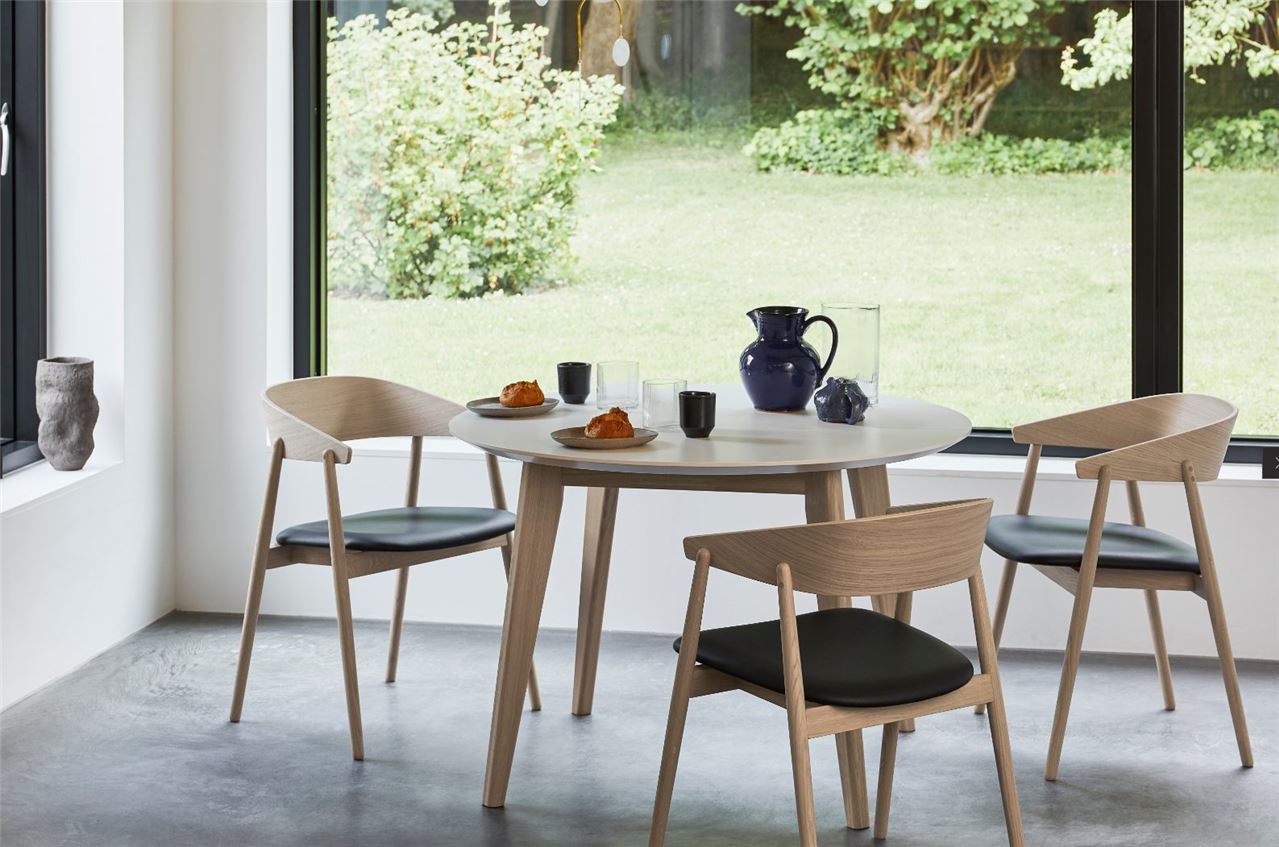 Andersen Furniture AC2 Stol - Eg Mat Lak/Sort Læder