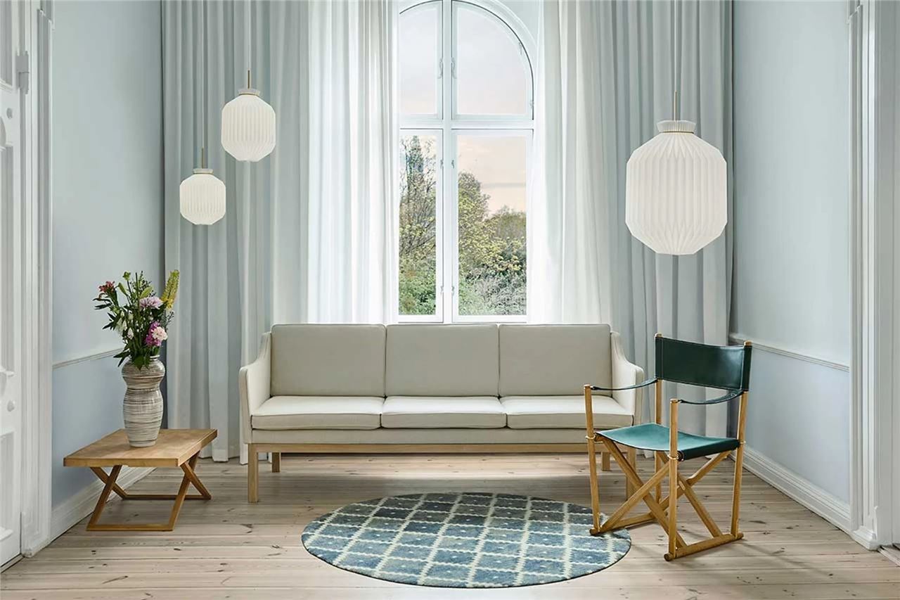 Le Klint 105 Anniversary Pendant Small Ø: 26 cm - Golden Fitting