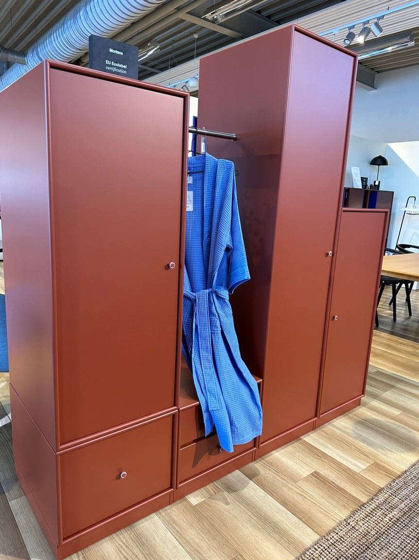 Montana Hall 2 Wardrobe Opstilling - 146 Hazelnut - UDSTILLINGSMODEL