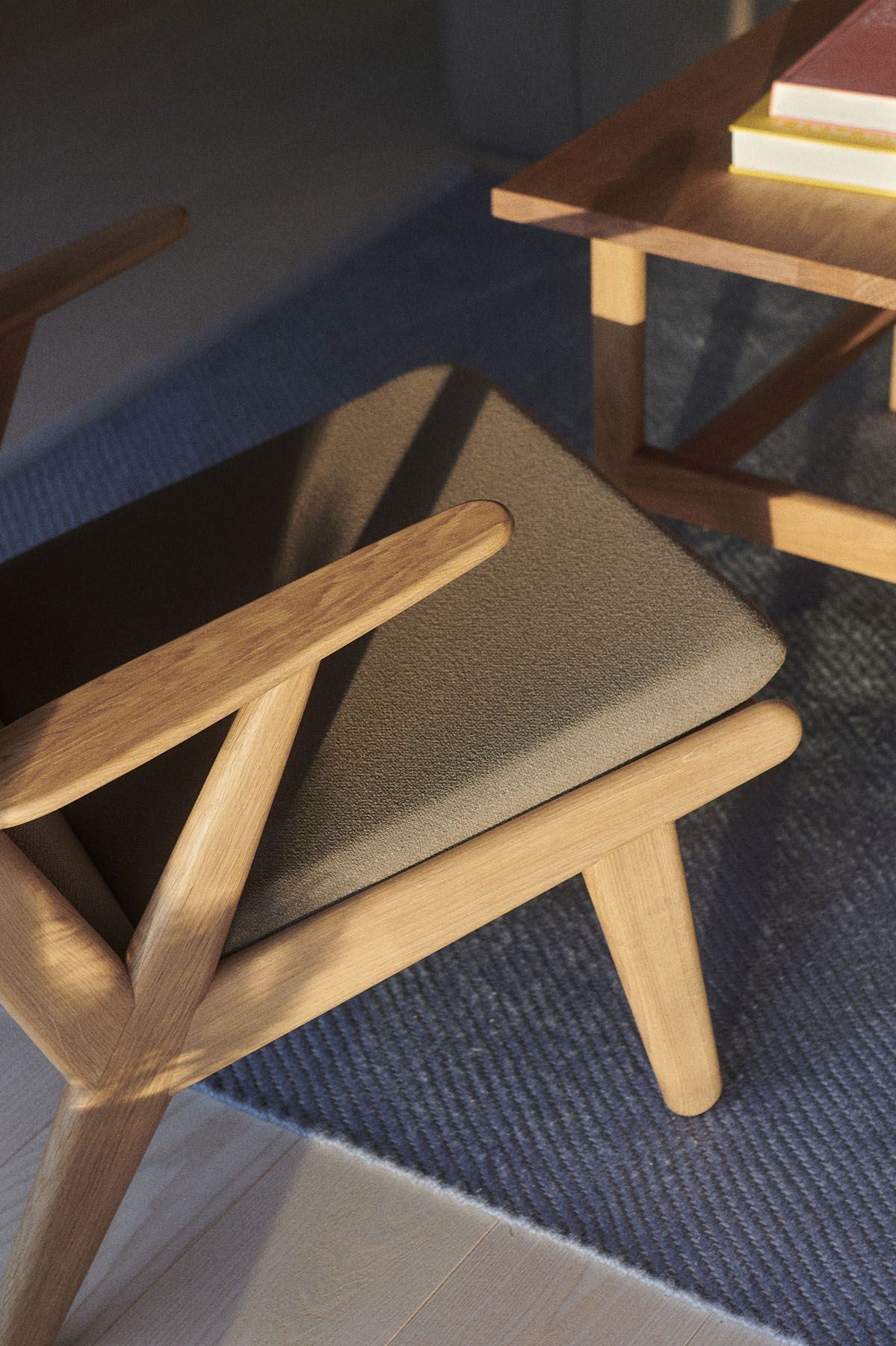 FDB Møbler J53 Lænestol H:77,6 cm - Olieret Eg/61230 Taupe